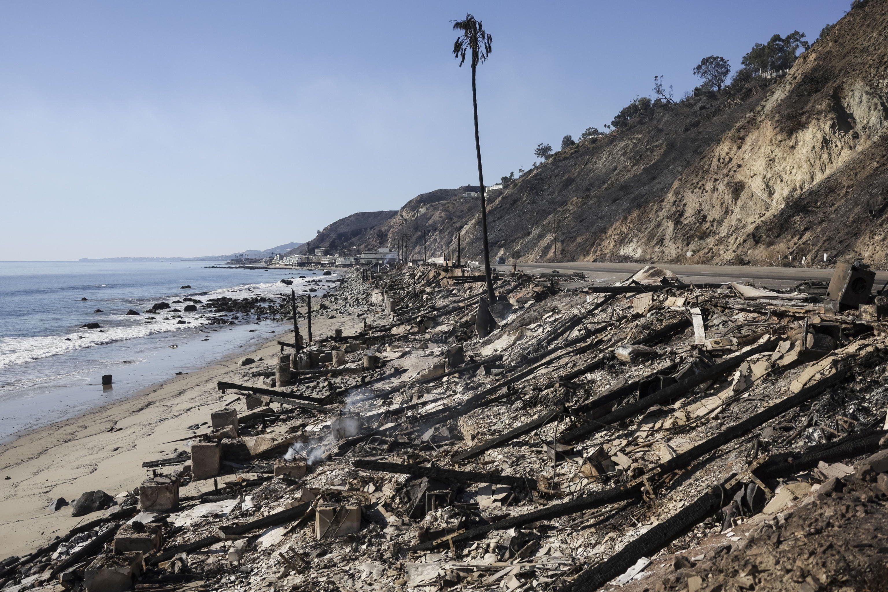 Bacino idrico vuoto Los Angeles, fa acqua solo la difesa dei dem — La ...